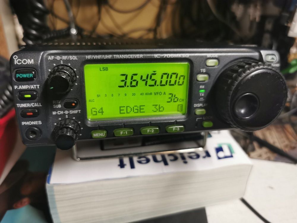 ICOM-IC-706MKIIG (Gebraucht) in Carrouge VD für CHF 405 – mit Lieferung auf Ricardo kaufen