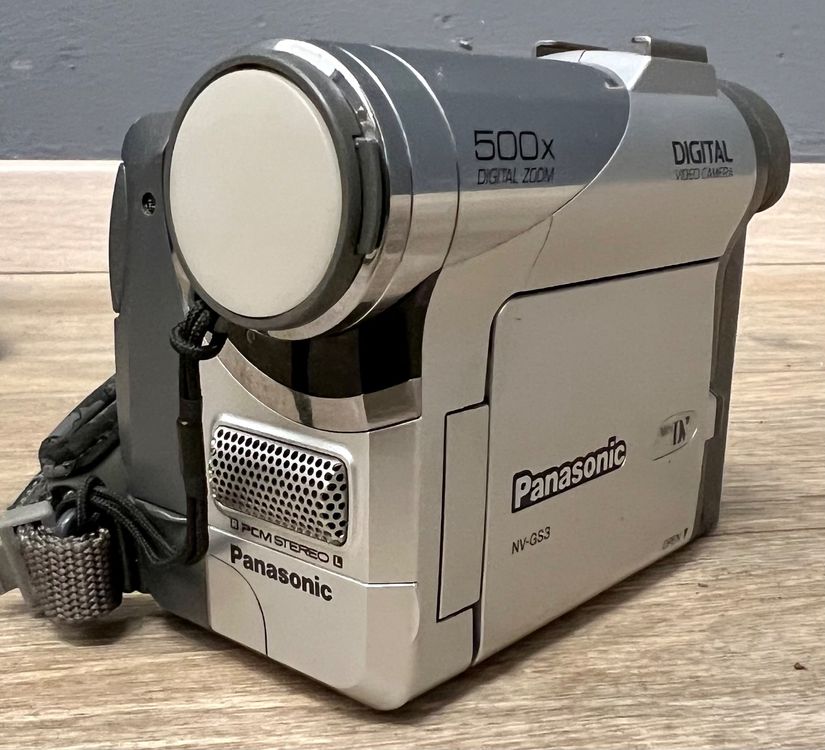 Panasonic Digital Video Camera Mini DV NV-GS3 mit Zubehör (Gebraucht ...