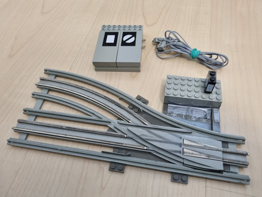 Elektrische Weiche rechts 7858, LEGO 12V, mit Bruchstellen | Kaufen auf ...