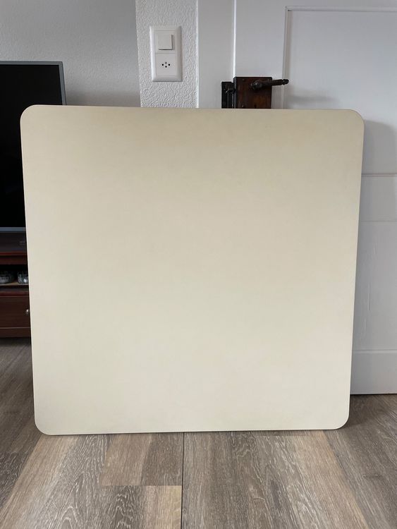 2 Tische 100cm x 100cm | Kaufen auf Ricardo