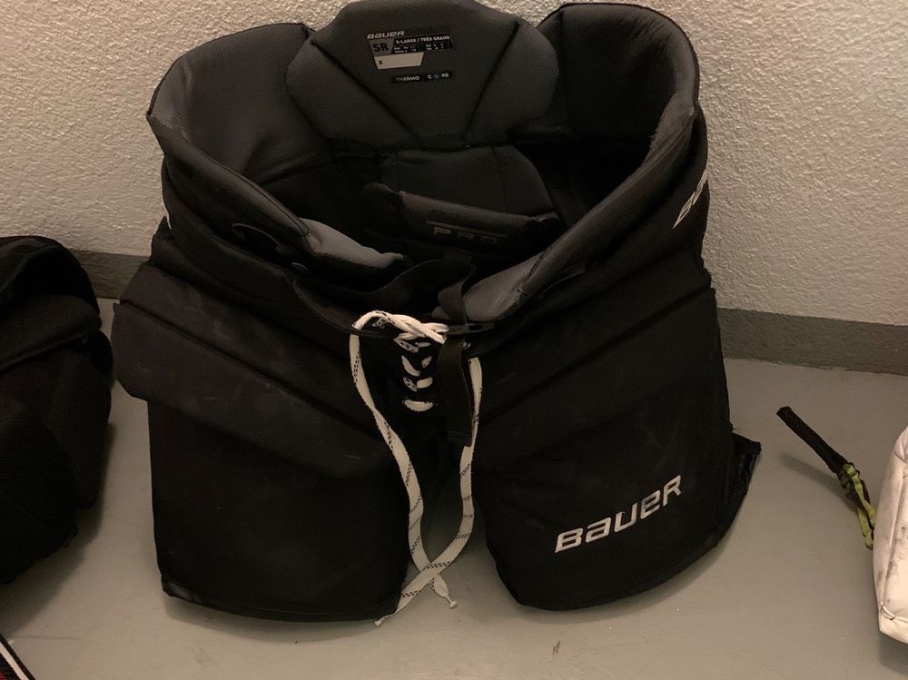 Bauer Goalie Hose XL (Gebraucht) in Dättwil AG für CHF 100 – nur ...