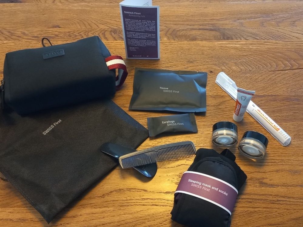 SWISS First Class Amenity Kit | Kaufen auf Ricardo
