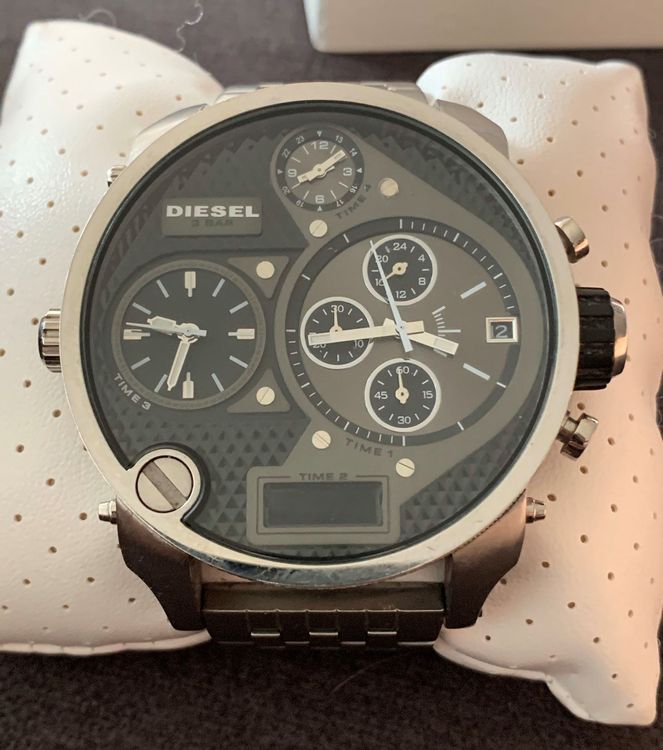 Diesel Uhr DZ 7221 Mr. Daddy Neu 429.- (Gebraucht) in Sursee für CHF 99.95 – mit Lieferung auf ...
