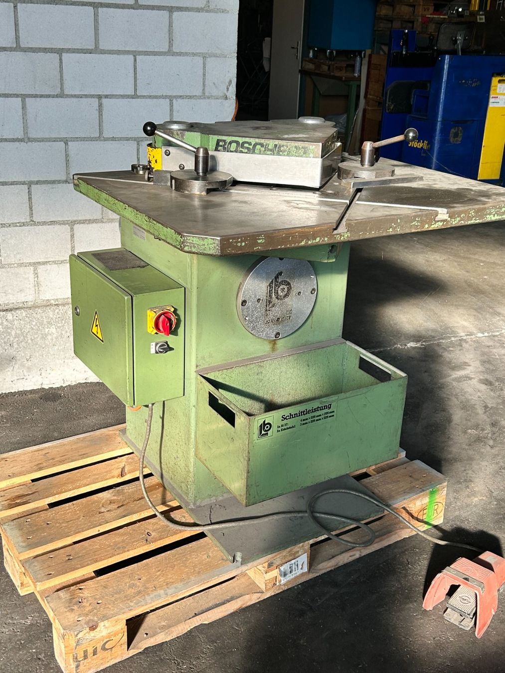 Boschert Ausklinkmaschine (Gebraucht) in Münchenstein für CHF 2350 ...