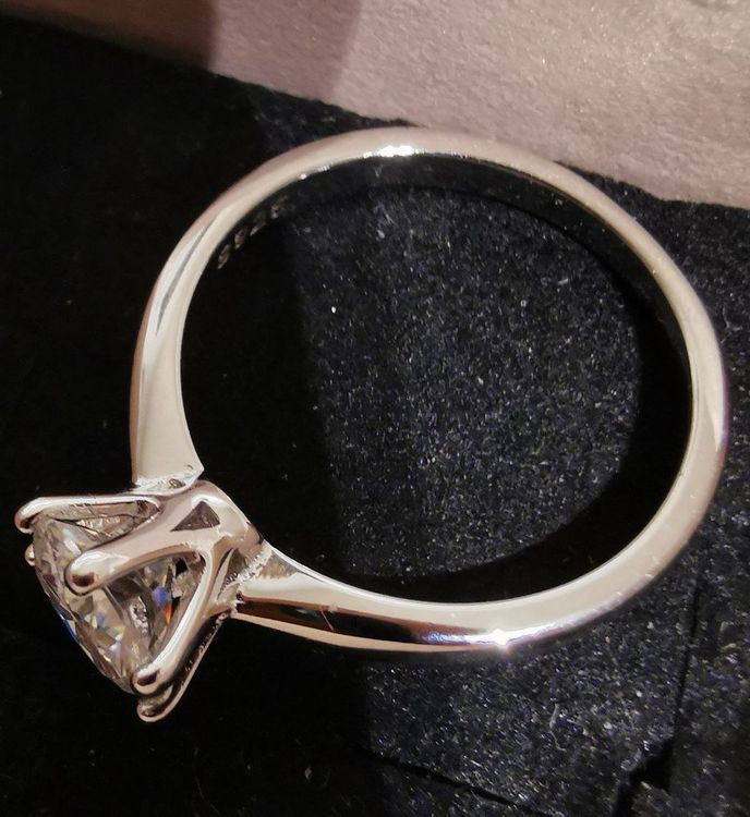 Bague argent S925 avec moissanite 1 ct certifiée GRA (Neu und originalverpackt) in Sonceboz ...
