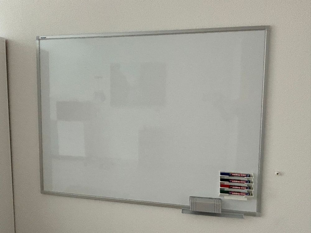 Grosses Whiteboard (magnetisch) | Kaufen auf Ricardo