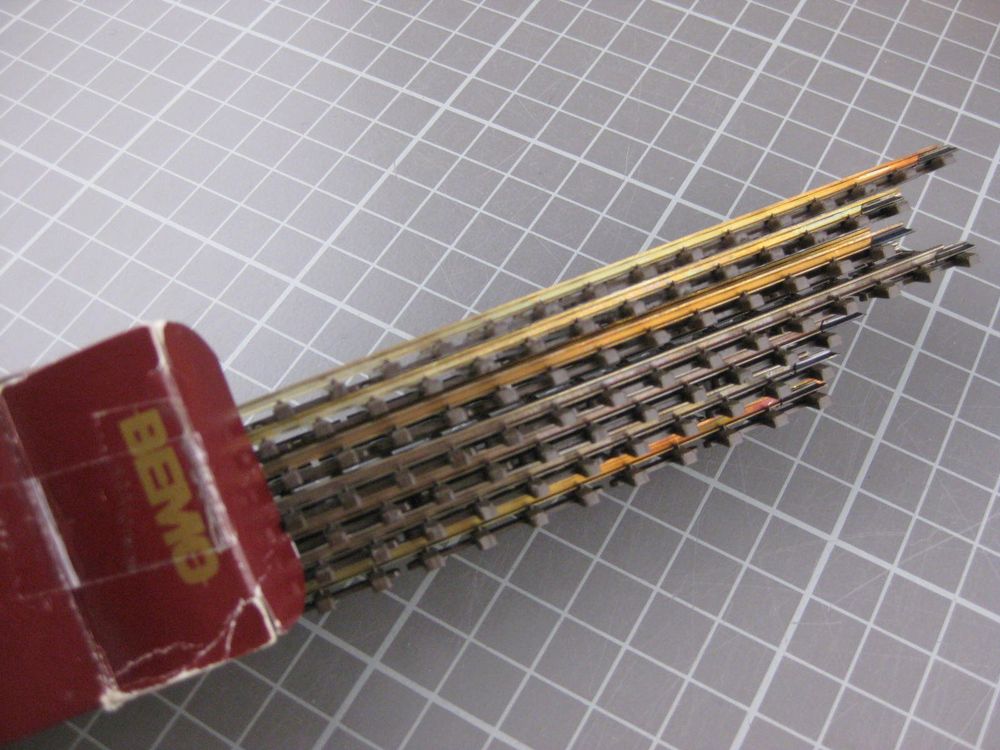 Bemo 4202 000 Flexgleis, code 83, 7 Stück, in Bemo Gleisscha (Gebraucht) in Malters für CHF 72 ...