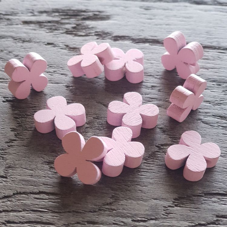 30 Holzperlen "BLÜMCHEN" #auffädeln #kleben #Streudeko | Kaufen auf Ricardo