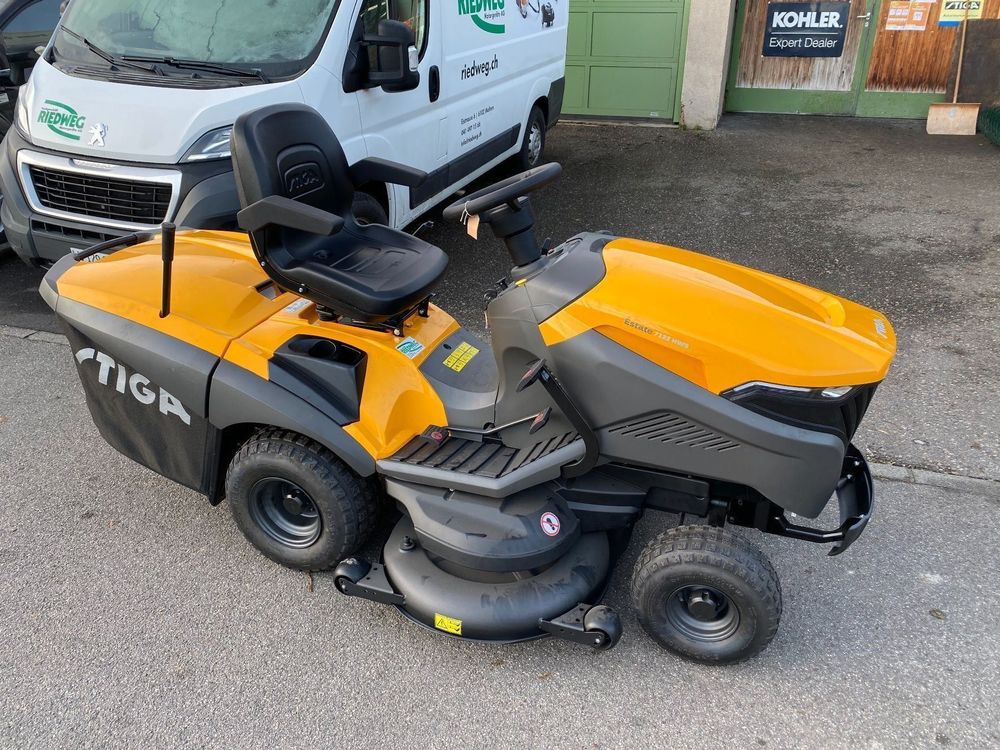 Rasentraktor Aufsitzmäher Stiga 7122 | Kaufen auf Ricardo
