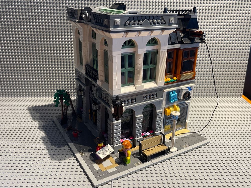 Lego Creator 10251 Brick Bank (Gebraucht) in Siglistorf für CHF 399 ...