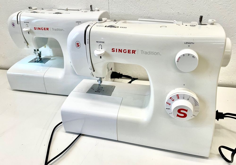 Singer Tradition Nähmaschinen Lot a 2 St. (Gebraucht) in Niederdorf für ...