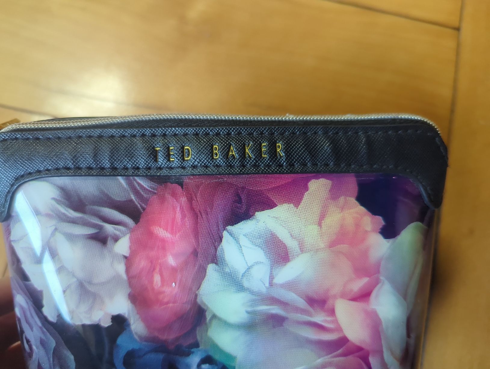 Ted Baker Nécessaire/Kulturbeutel (D'occasion) à Stans pour CHF 3 – avec livraison | Acheter sur ...