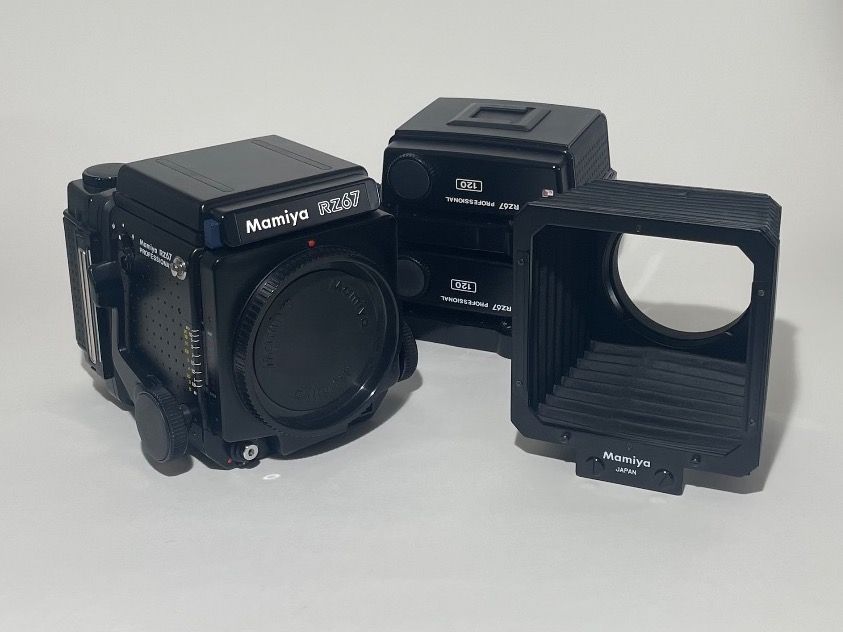Mamiya RZ67 Body mit 2 Filmbacks (Gebraucht) in Bern für CHF 499 – mit ...