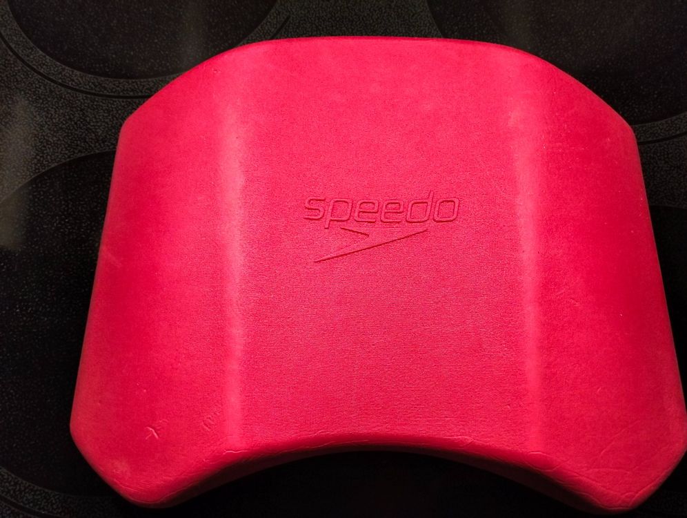 Speedo Schwimmbrett - Elite - Rot (Gratis Versand) (Gebraucht) in Uster ...