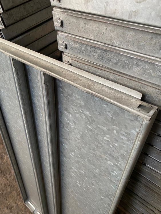 ERREX Tablare glatt 50 x 100 cm (Gebraucht) in Wil SG für CHF 5 – nur ...