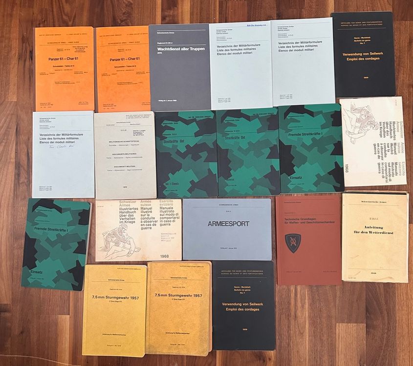Konvolut Reglemente Schweizer Armee (Gebraucht) in Schönenwerd für CHF ...