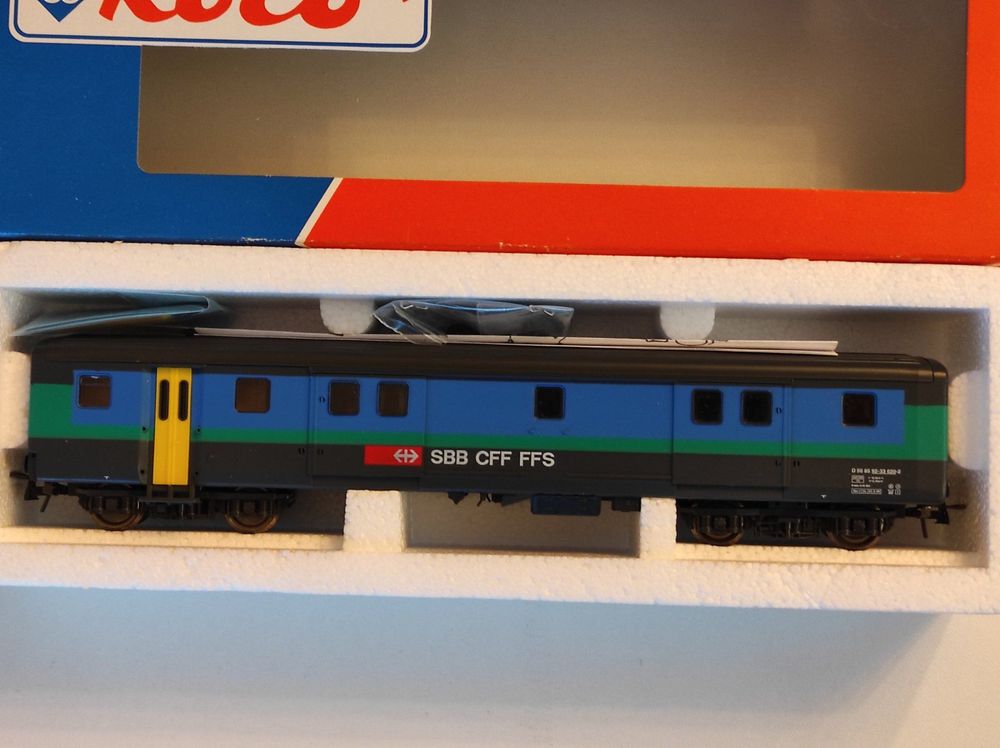 Gepäckwagen EW II InterRegio "Papagei" der SBB von Roco H0 (Neu und originalverpackt) in La ...