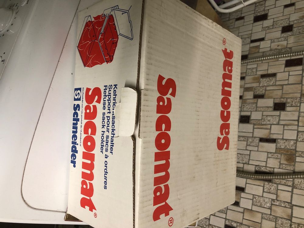 Saecomat Kehrichtsackhalter (Neu und originalverpackt) in Pieterlen für CHF 40 – mit Lieferung ...