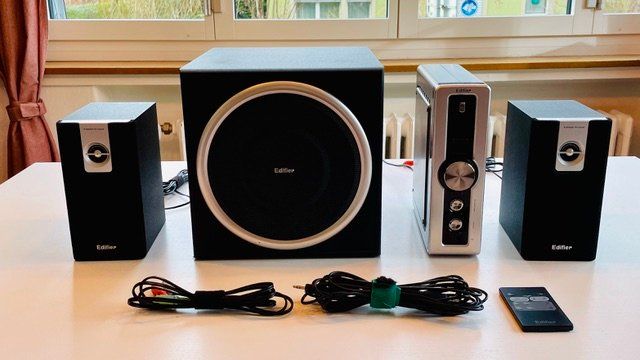 Edifier Multimedia Speaker C2, 2.1 Boxen, 30 Watt RMS (Gebraucht) in ...
