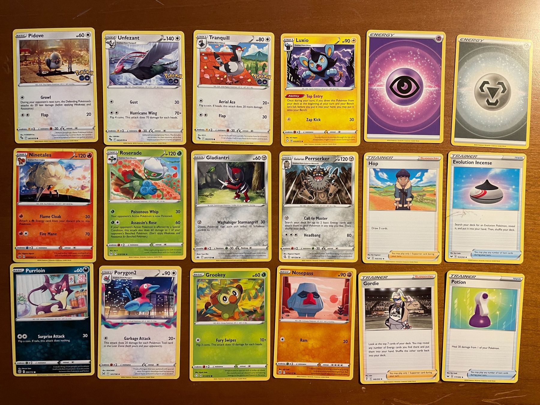 Pokemon Karten Set (Versand gratis) (Neu (gemäss Beschreibung)) in Chur für CHF 1.5 – mit ...