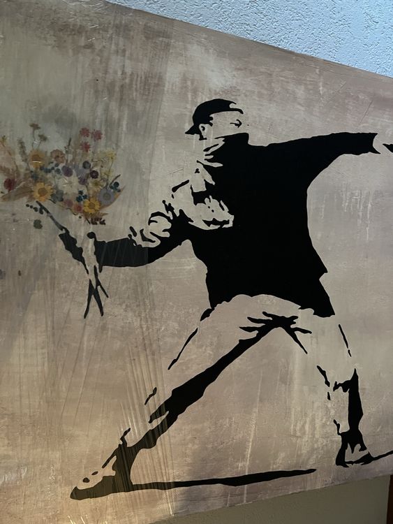 Banksy Style Leinwandbild "Flower Thrower", Top Zustand! (Gebraucht) in ...