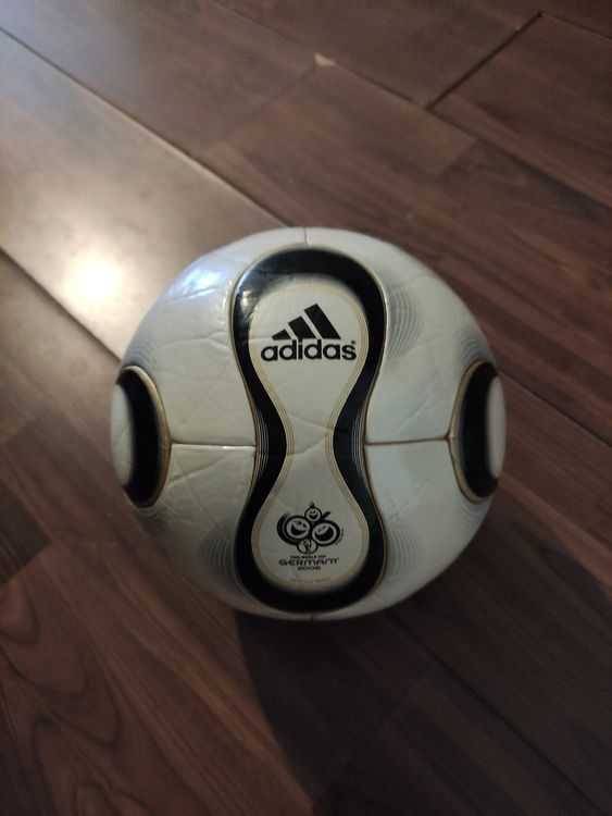 Adidas Teamgeist Matchball der FIFA WM 2006 (Gebraucht) in Schaffhausen ...