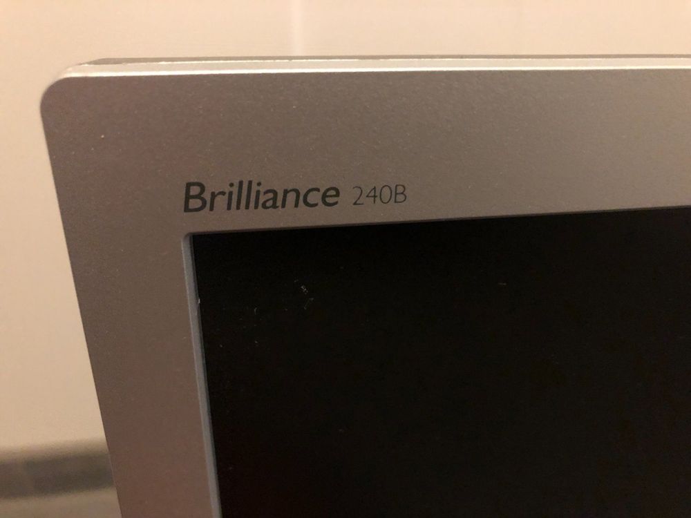 PC Bildschirm Brilliance 240B Philips (Gebraucht) in Erstfeld für CHF 6 ...