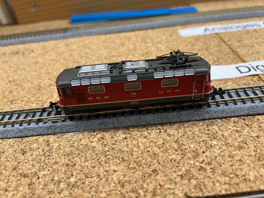 Minitrix 12326 Re 4/4 II SBB DCC digital Spur N (Gebraucht) in Neerach ...