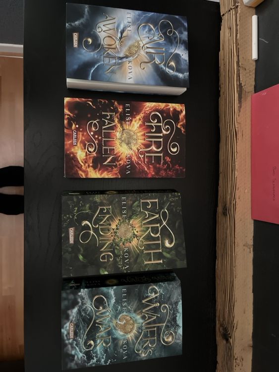 Elise Kova: Air Awoken, Fire Fallen, Earth Ending, WatersWar (Neu ...