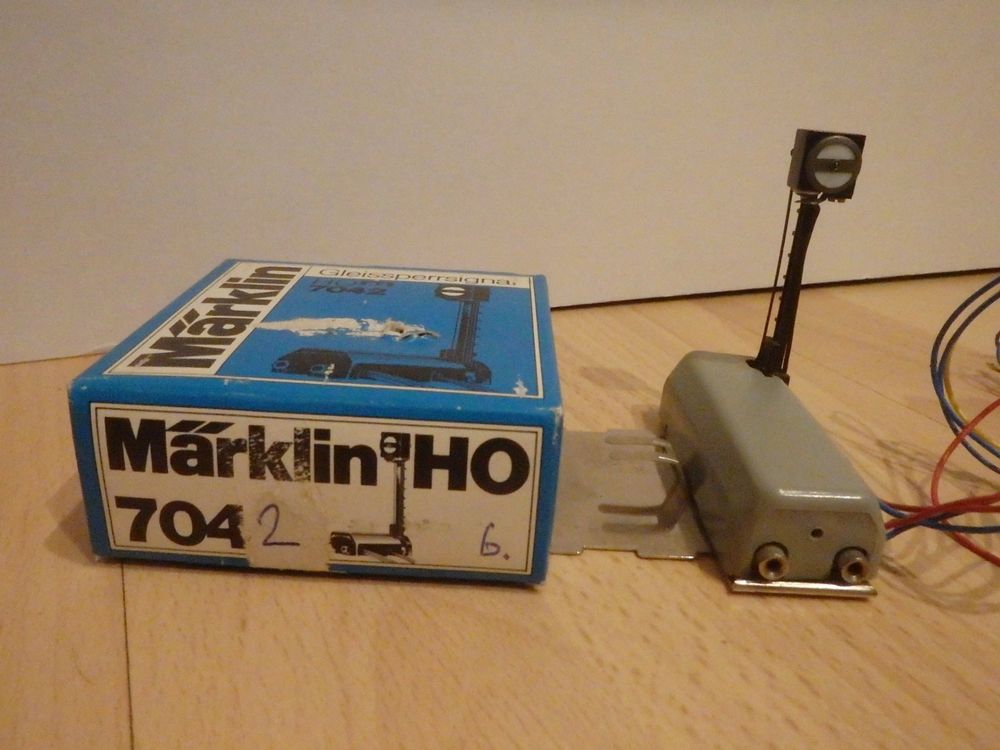Märklin H0 Gleissperrsignal - Art.nr. 7042 (Gebraucht) in Hinwil für ...