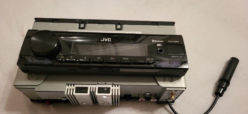 JVC KD-X272DBT DAB+ UKW Autoradio Bluetooth | Kaufen auf Ricardo