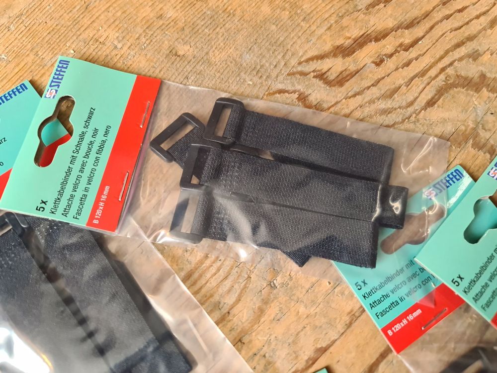 Posten Klett Kabelbinder mit Schnalle 120x16mm NEU ab 1.-Fr (Neu (gemäss Beschreibung)) in ...
