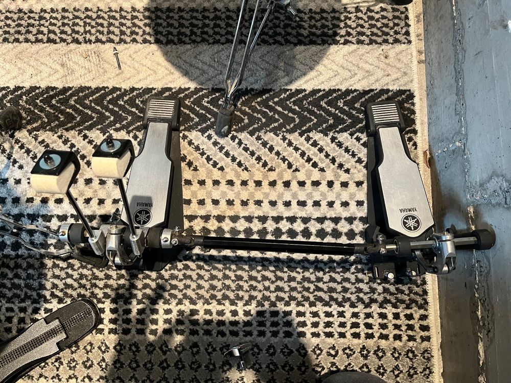 Yamaha DFP9500D Doppelfußmaschine + Tasche | Kaufen auf Ricardo