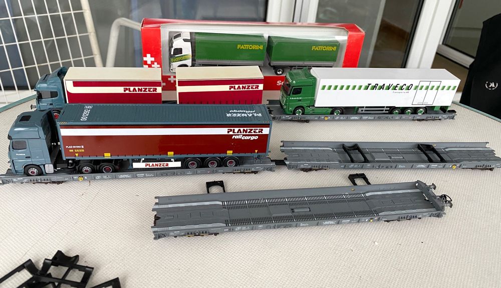 Hupac Rollende Landstrasse Roco/Fleischmann H0 9-teilig | Kaufen auf ...