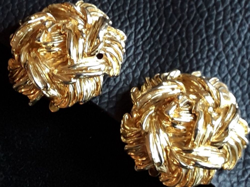 Vintage Ohrclips goldig 70er Jahre | Kaufen auf Ricardo