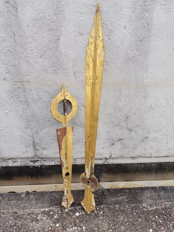 Grosse Uhrzeiger, Antike Turmuhrzeiger, Wanddeko, Uhrdeko (Gebraucht) in Wiedlisbach für CHF 223 ...