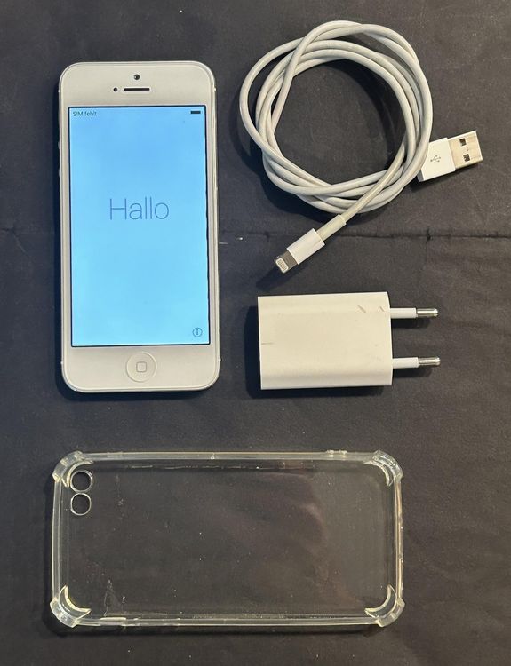iPhone 5 – Modell 1429 - 32 GB mit Kabel, Ladegerät und Case (Gebraucht ...