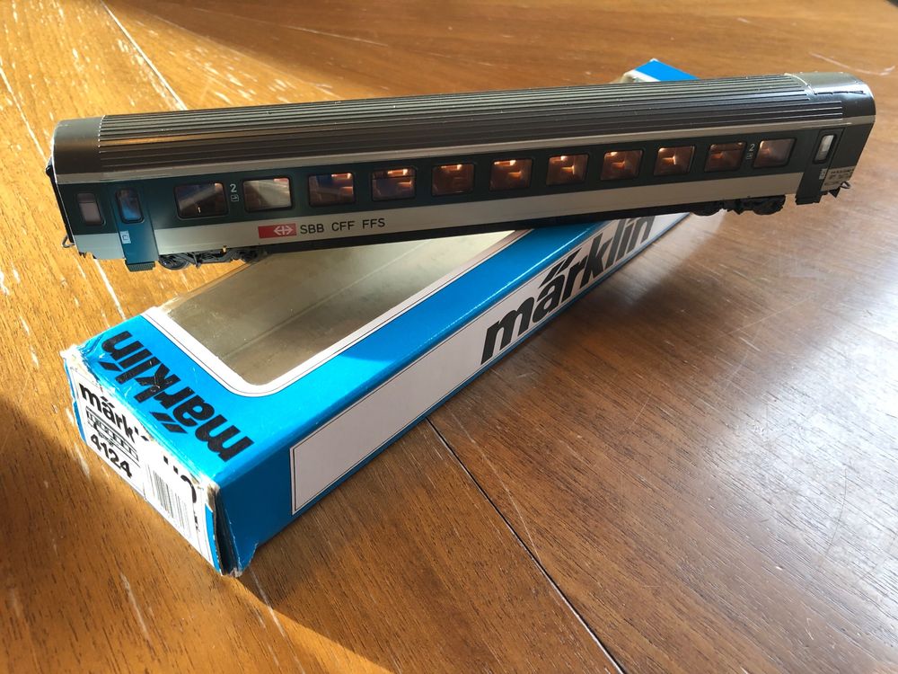 Märklin HO SBB Schnellzugwagen 2. Klasse (Art. 4124) mit OVP | Kaufen ...