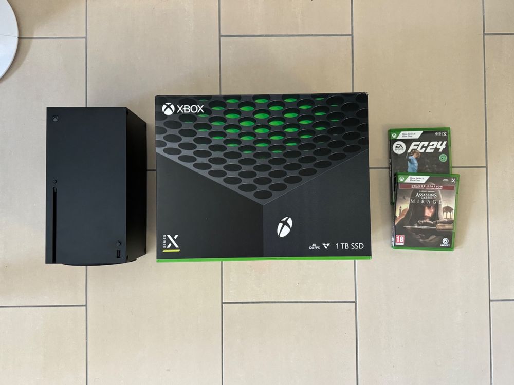 Xbox Series X + EAFC 24 und Assassin's Creed (Gebraucht) in Chur für ...