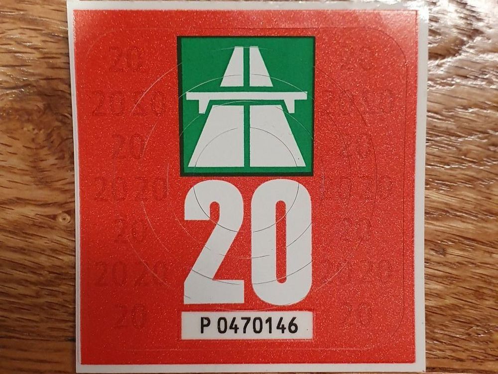 Autobahnvignette 2020 (Neu und originalverpackt) in Zürich für CHF 34 – mit Lieferung auf ...