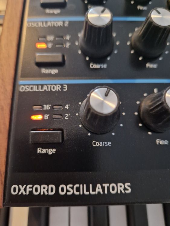 NOVATION PEAK...Desktop-Synth mit drei Oxord-Oszillatoren! (Gebraucht) in Zuerich für CHF 850 ...