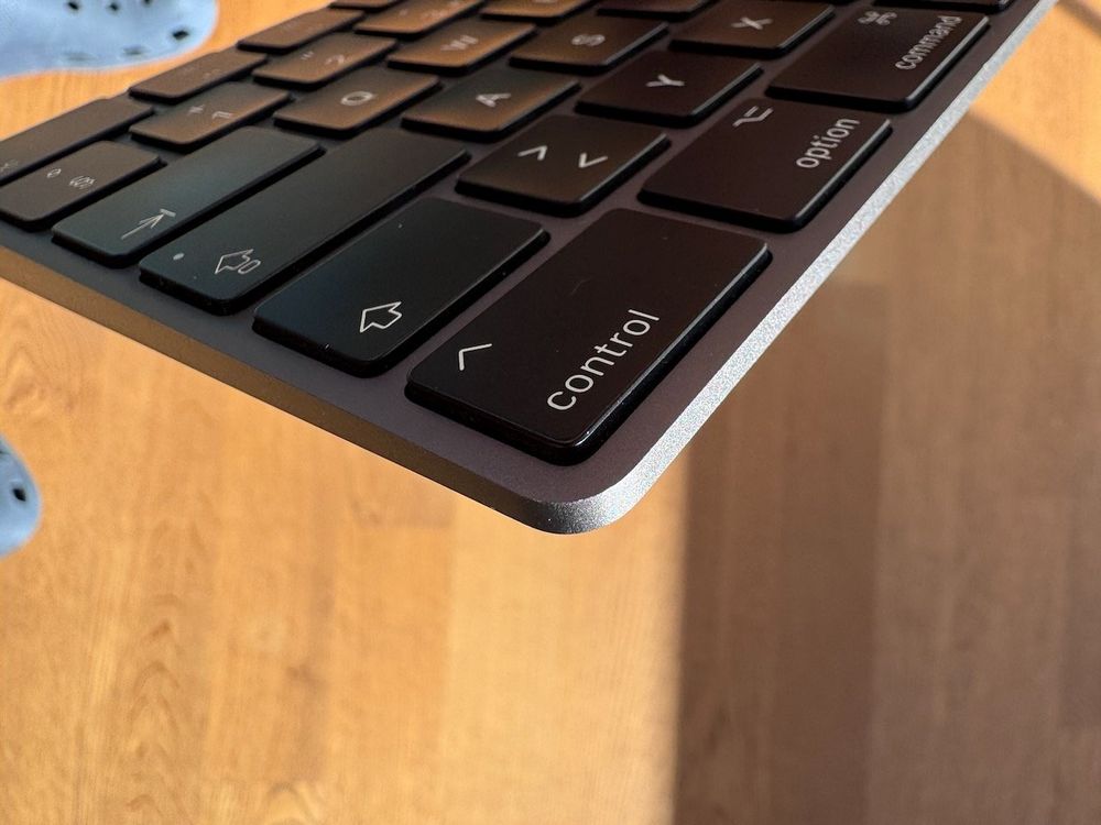 Apple Magic Keyboard mit Zahlenblock, Spacegrau, QWERTZ (Gebraucht) in ...