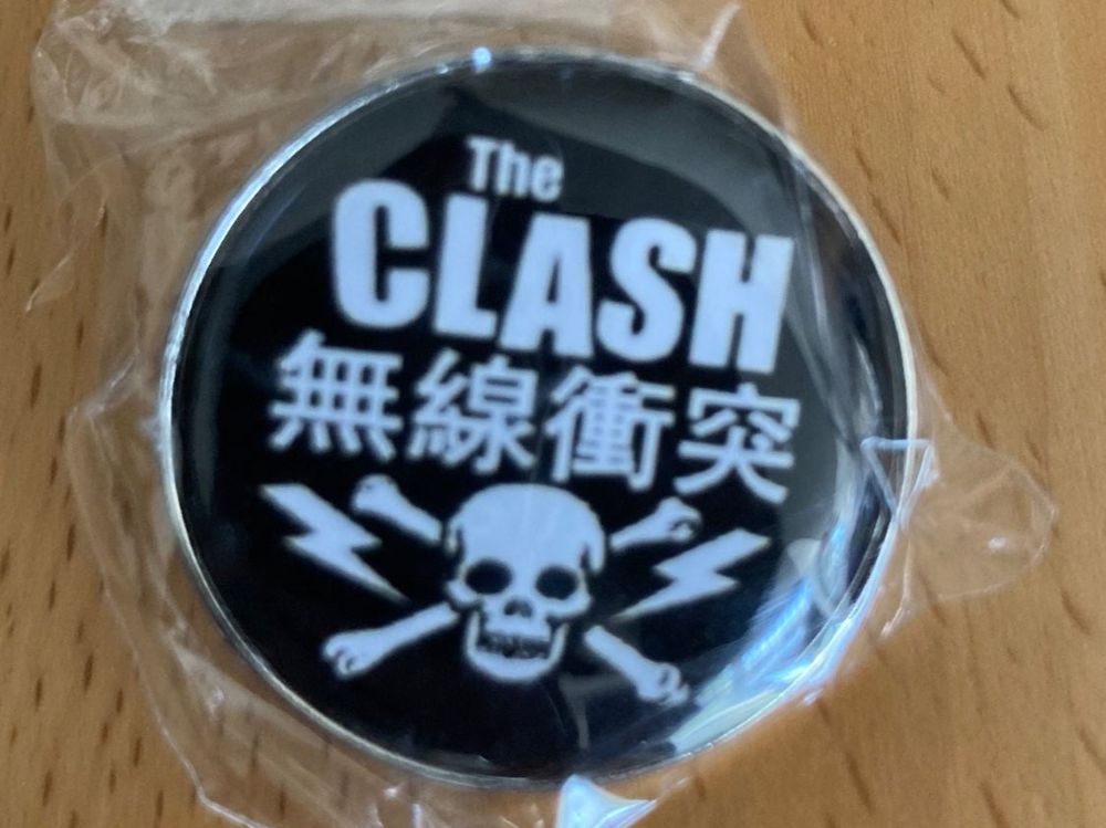 The Clash Pin Anstecker Punk Metal Rock Band | Kaufen auf Ricardo