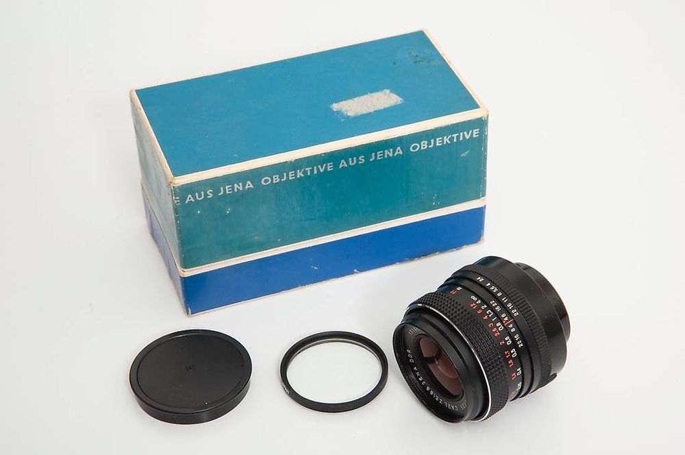 Carl Zeiss Jena DDR MC Flecktogan 35mm 1.2.4 (Gebraucht) in Lausanne ...
