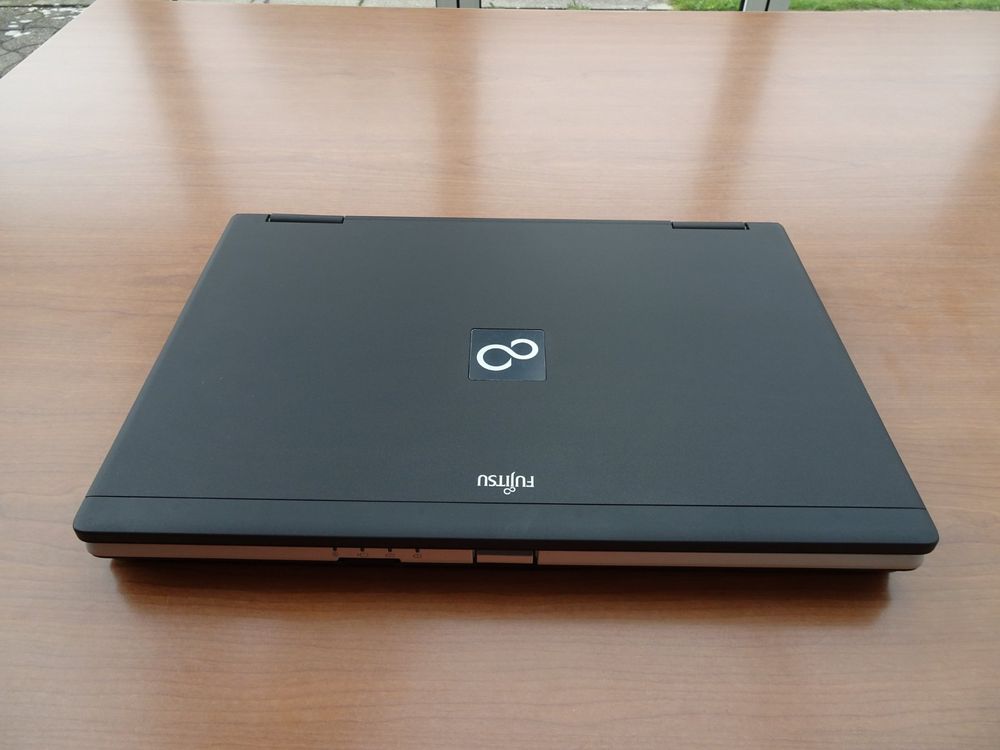 Lap Top Fujitsu Life Book i5/8G Windows 10 mit Office 2021 (Gebraucht ...
