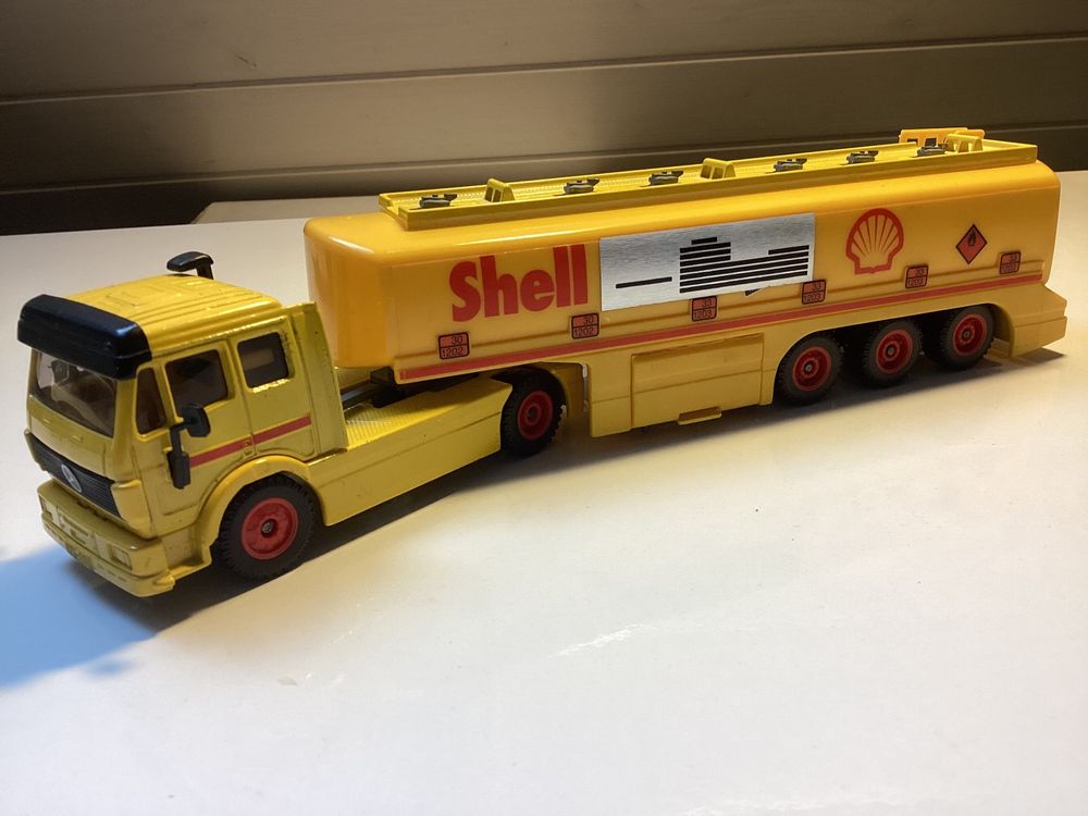 SIKU MB Tankwagen/Sattelschlepper "SHELL BENZIN“ (Gebraucht) in ...