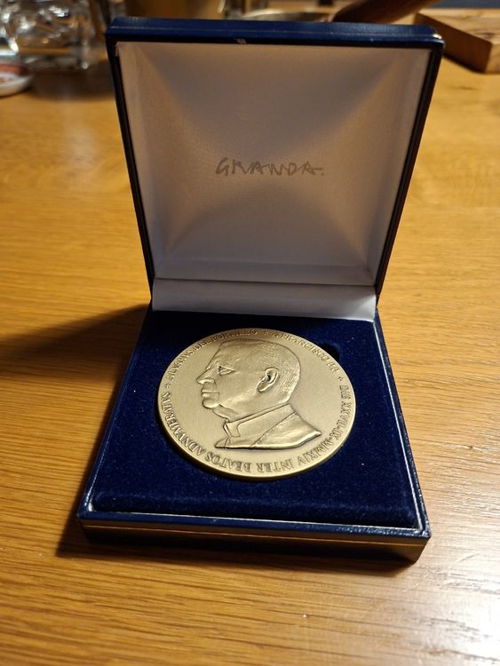 Gedenkmedaille Alvaro del Portillo, mit Etui top Zustand!! (Gebraucht ...