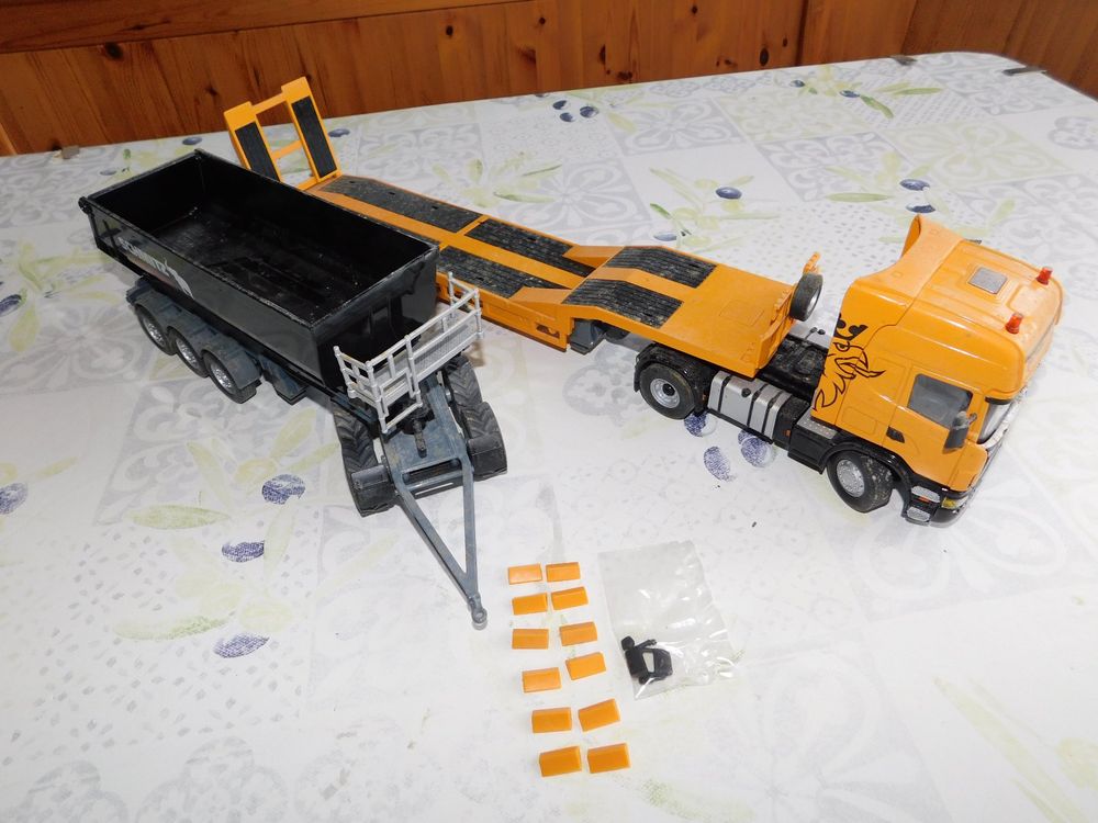 Siku Scania 1:32 Standmodell mit Dolly und Kippauflieger (Gebraucht) in ...