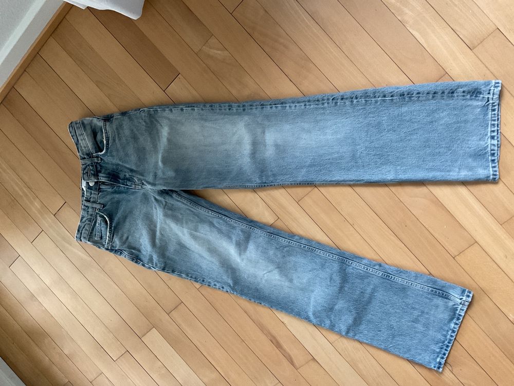 Trendige Damenjeans, Wide Leg, Gr. 34 Zara (Gebraucht) in Basel für CHF 8 – mit Lieferung auf ...