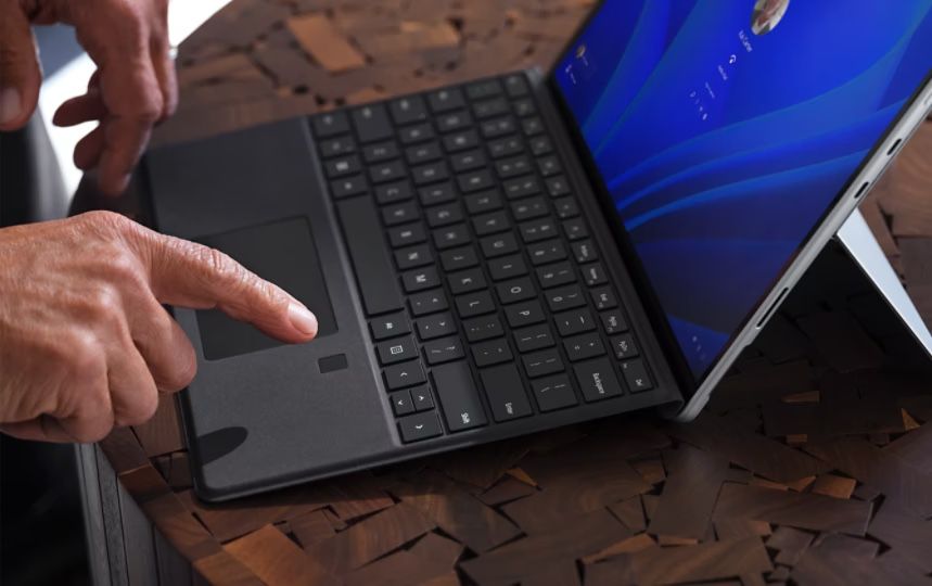 MICROSOFT Keyboard / fingerprint reader Surface Pro X/8/9 (Neu (gemäss ...